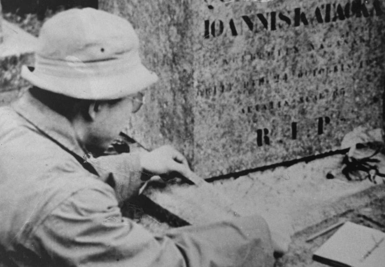 Hiroshima and Nagasaki: The Apocalyptic Moments of the A-Bombed Cities ...